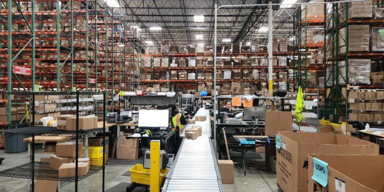 Colosseum: Pioneering AI-Driven Logistics in E-Commerce, Setting Global ...