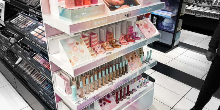 K-Beauty Startup Memebox Selects Samsung Securities for IPO, Aiming for ...